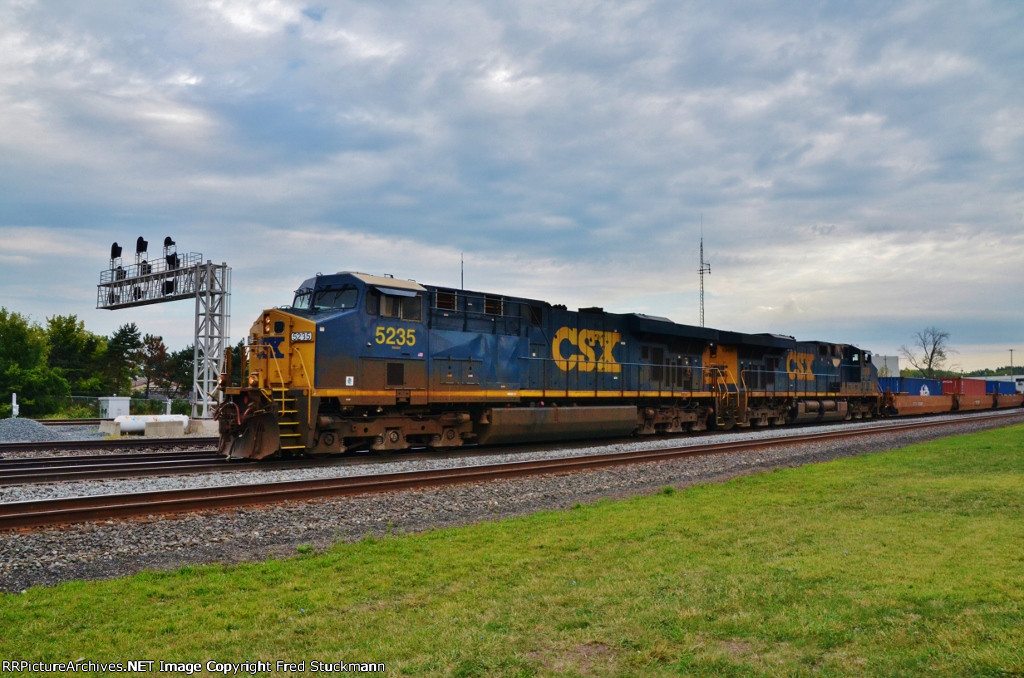 CSX 5235